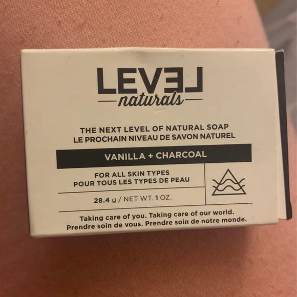 Level Naturals | Bath & Body | Nwt Level Naturals Vanilla And Charcoal ...
